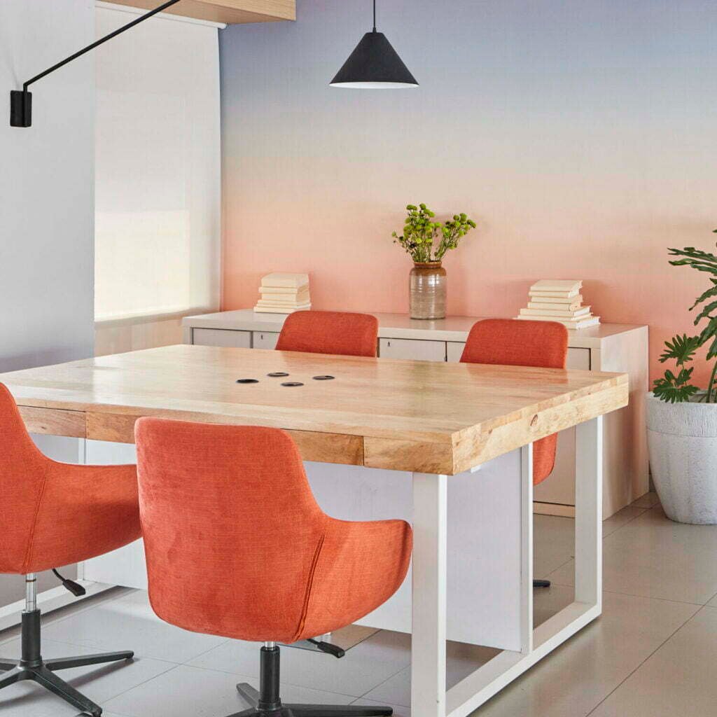 Versatile and vibrant design for a contemporary workplace - Society ...