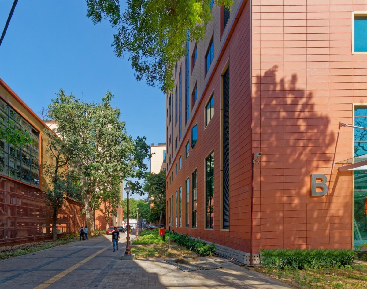 A state-of-the-art Defence Office designed using sustainable ...
