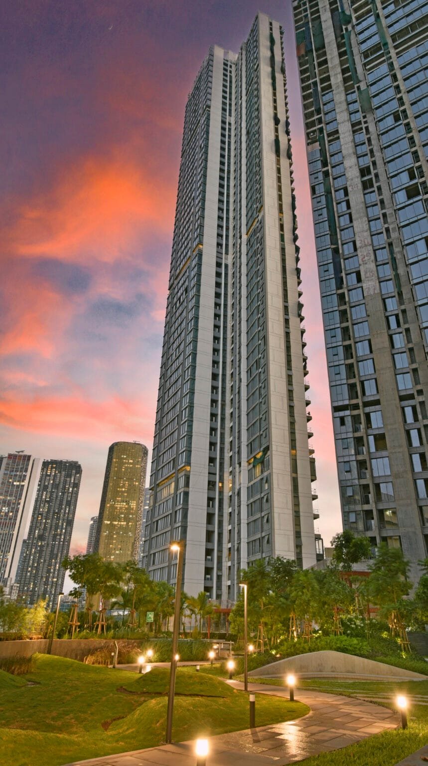 Padma Bhushan awardee Ar. Hafeez Contractor's trendsetting designs that ...